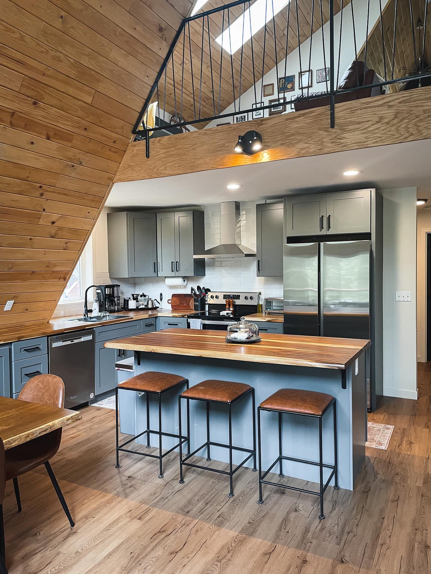 ABCabinetry - Premium RTA and Pre-Assembled Cabinets